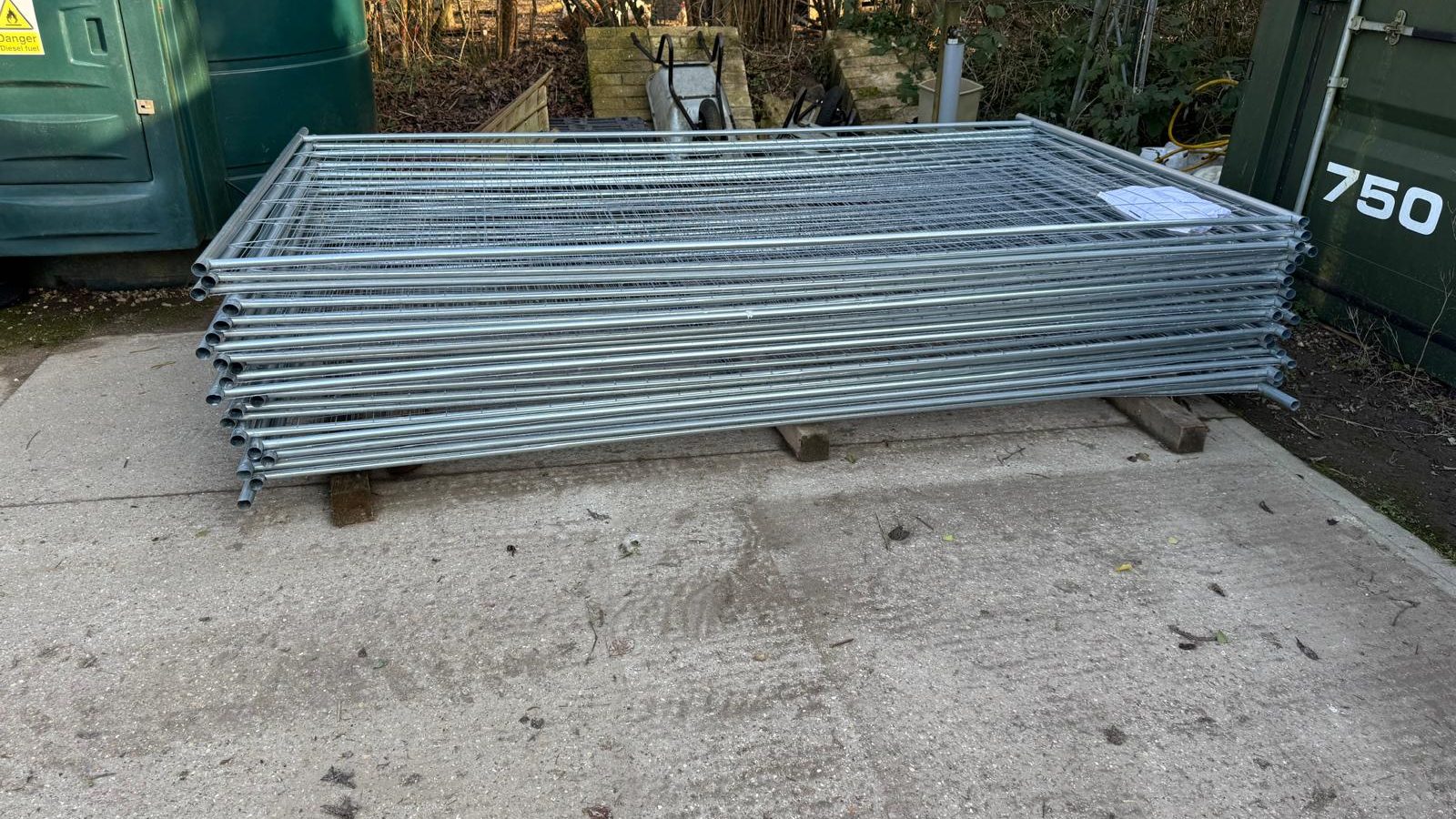 Now Stocking & Installing Heras Fencing - South Coast Fencing